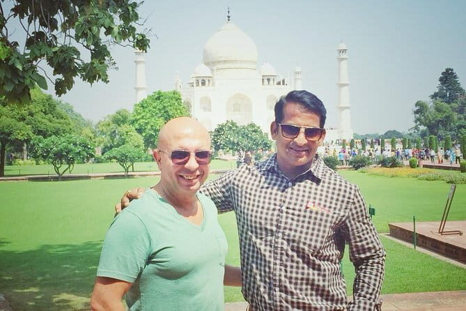 Same Day Agra and Fatehpur Sikri Tour By Train from Delhi - Key Points