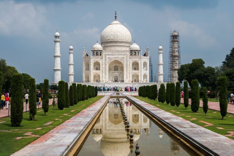 Same Day Agra/Taj Mahal Tour from Delhi All Inclusive - Lunch: A Five-Star Experience