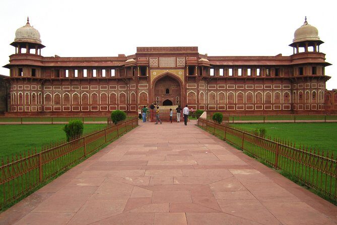 Same Day Agra Tour By Car - Quality Assured - Exploring Agra Fort