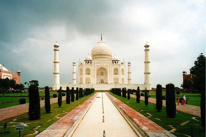 Same Day Agra Tour From Ahmedabad with Return Flight - A Detailed Look at the Agra Day Trip Experience