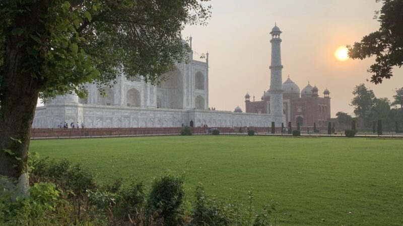 Same Day Agra Tour From Delhi To Agra by AC Car - A Comfortable and Efficient Way to See Agra