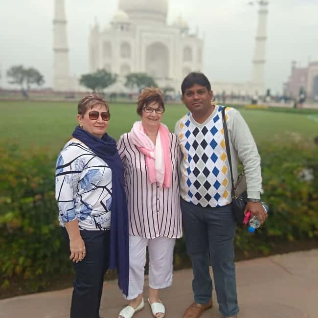 Same Day Agra Tour With Taj Mahal from Bangalore By Flights - Authenticity and Traveler Feedback