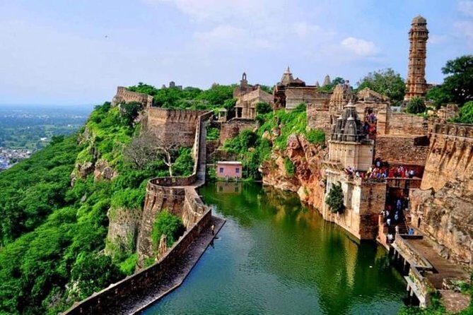 Same Day Excursion To Chittorgarh Fort From Udaipur - Key Points