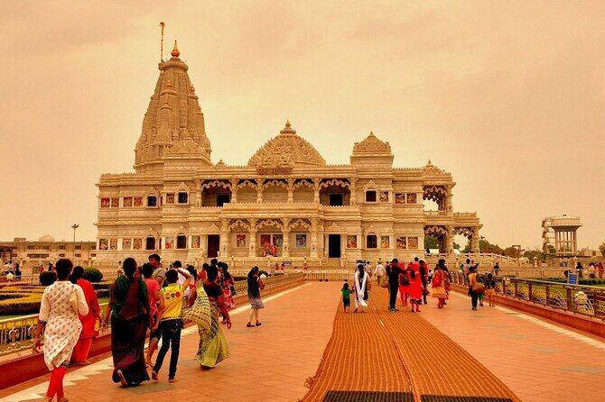 Same day Mathura and Vrindavan with Taj Mahal trip - Starting Early from Delhi: The 3:30 AM Pickup