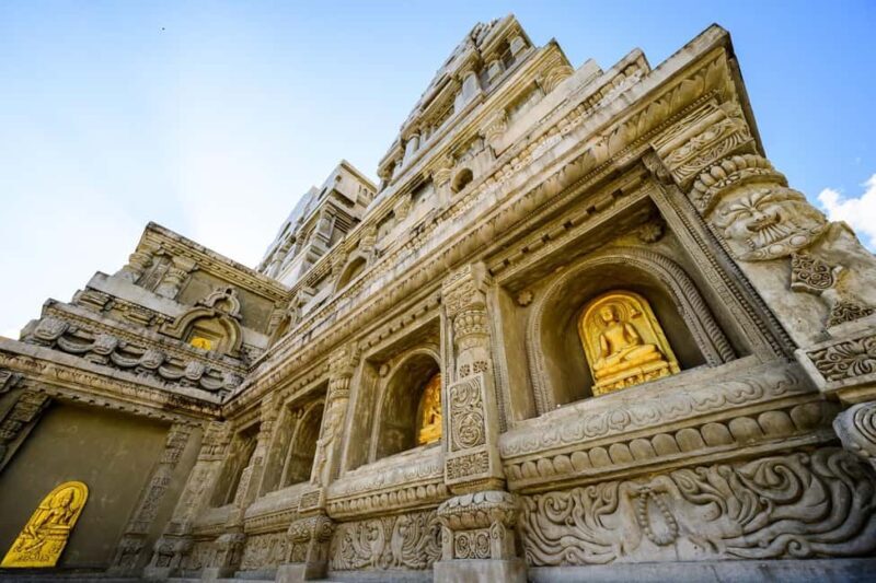 Same Day Private Bodhgaya Tour from Varanasi - Dining and Rest Stops