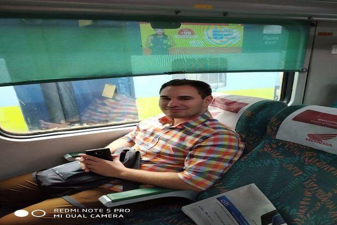 Same Day Round Trip Agra TAJ Tour by GATIMAAN EXPRESS - TRAIN (ALL INCLUSIVE) - The Journey Begins: From Delhi to Agra