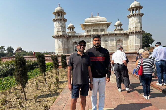 Same Day Taj Mahal, Agra Fort & Baby Taj Tour from Delhi by Car - Who Will Get the Most Out of This Tour?