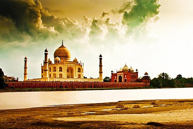 Same Day Taj Mahal and Agra Tour from Pune with Return Flights - Who Will Love This Tour?