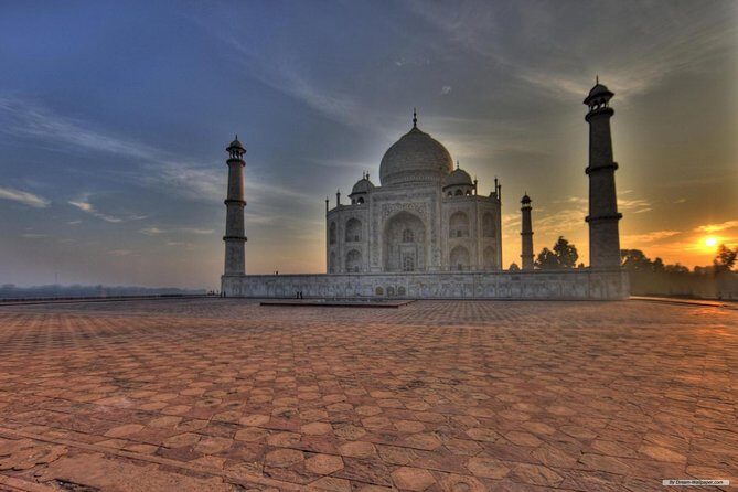 Same Day Taj Mahal Tour by Gatimaan Express Train with Lunch - All Inclusive - Who Would Love This Tour?