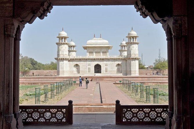 Same Day Taj Mahal Tour from Delhi - FAQs