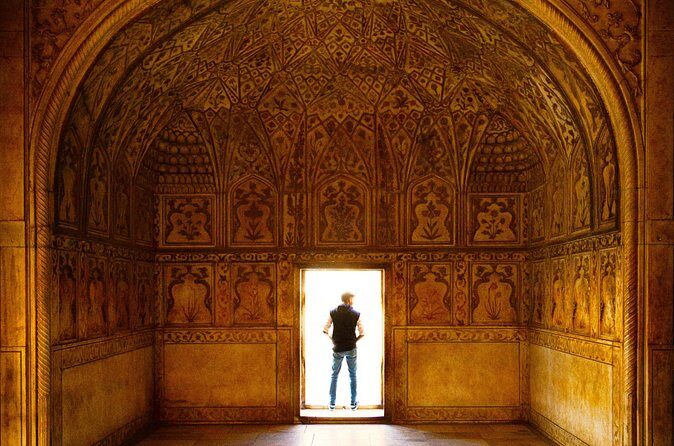 Same Day Tour from Mumbai to Taj Mahal and Agra With Flights - Pickup and Early Start