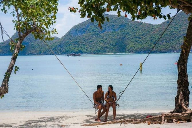 SAMUI: ANGTHONG NATIONAL MARINE PARK by Speed Boat-Lunch - Discovering Ang Thong National Marine Park