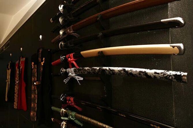 Samurai Armor Photo Shoot in Shibuya - Analyzing the Value