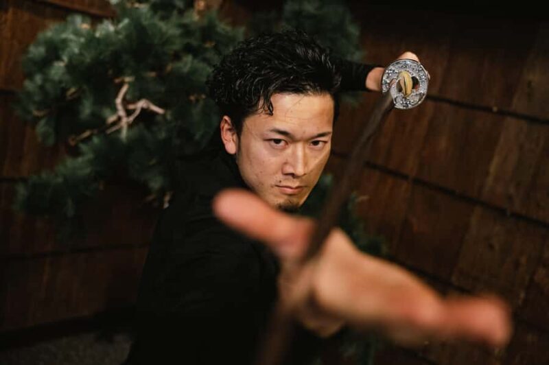 Samurai Ninja Museum Shinjuku: Samurai Sword Lesson & Tour - Key Points