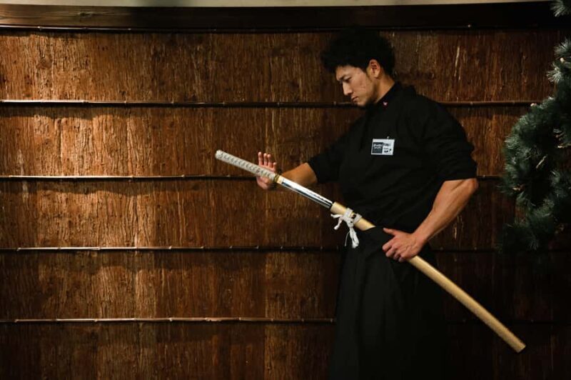 Samurai Ninja Museum Shinjuku: Samurai Sword Lesson & Tour - What to Expect from the Samurai Ninja Museum Shinjuku Tour
