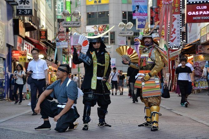 Samurai photo shooting at Street in Shibuya - An In-Depth Look at the Tour Experience