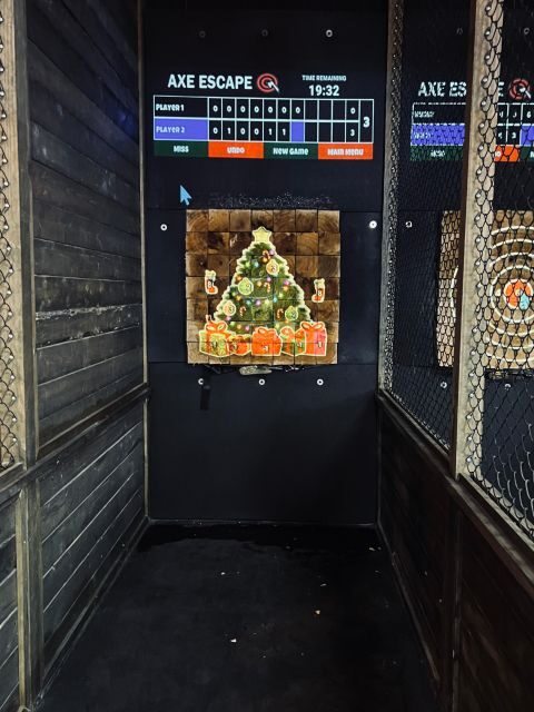 San Antonio: Axe Throwing - The Experience in Detail