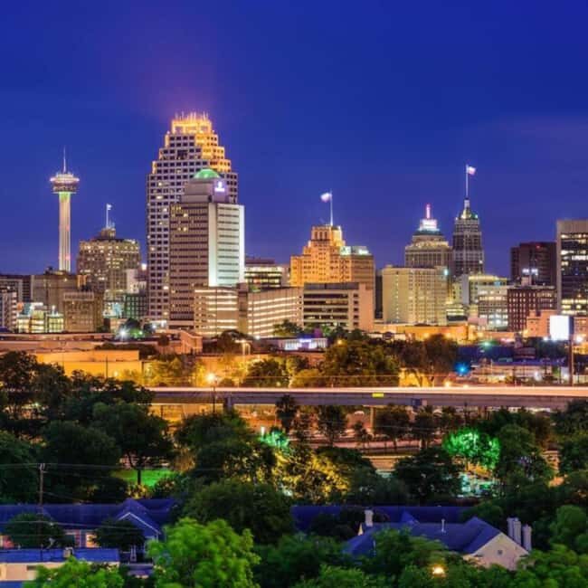 San Antonio: City Lights Night Tour by Trolley - An In-Depth Look at the San Antonio Night Tour