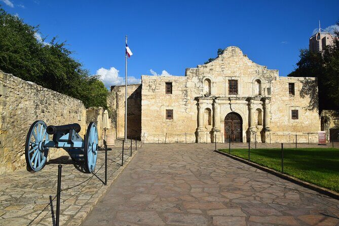 San Antonio Downtown Highlights Private Guided Walking Tour - Why This Tour Works Well