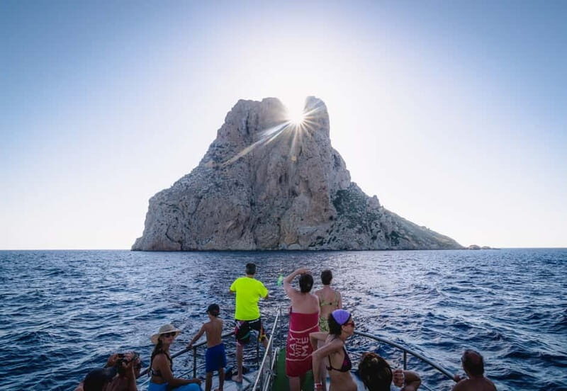 San Antonio: Es Vedrà, Formentera Tour with Food & Drinks - Full Breakdown of the Tour Experience