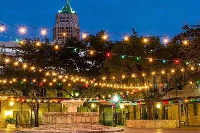 San Antonio Holiday Sights & Festive Nights Tour - FAQ