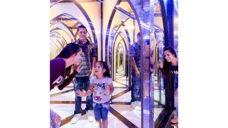 San Antonio: Mirror Maze and Escape Room Ticket - A Closer Look at the Experience