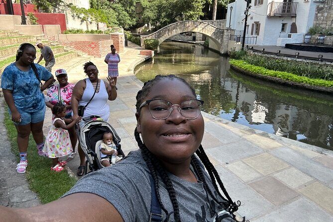 San Antonio Puzzling Adventure Scavenger Hunt Walking Activity - Exploring San Antonio with the Puzzling Adventure Scavenger Hunt