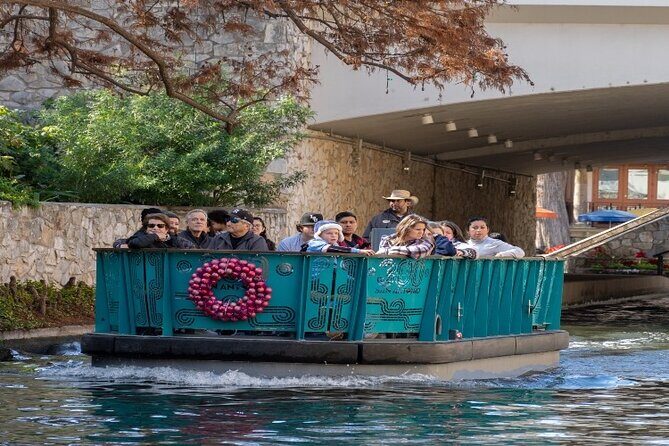 San Antonio Small Group Walking Tour with Riverwalk Boat Cruise - Group Size and Practicalities
