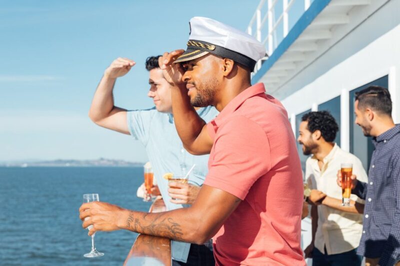 San Diego: Bay Sights and Sips Sunset Cruise - Accessibility and Practical Tips