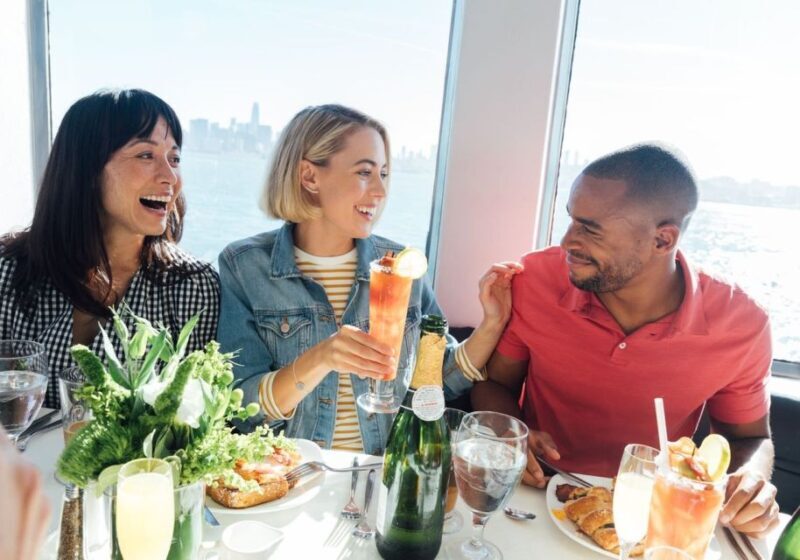 San Diego: Christmas Day Buffet Brunch or Dinner Cruise - Practical Details