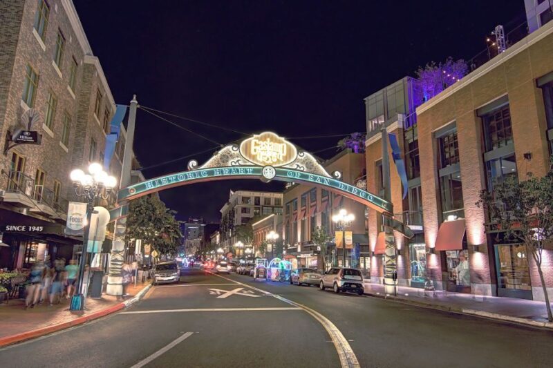 San Diego: City Lights Night Trolley Tour - San Diego: City Lights Night Trolley Tour Review