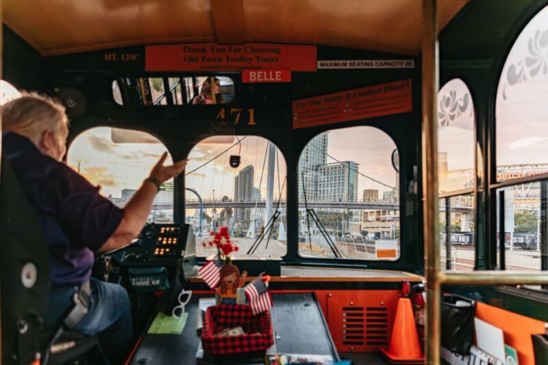 San Diego: City Lights Night Trolley Tour - FAQ