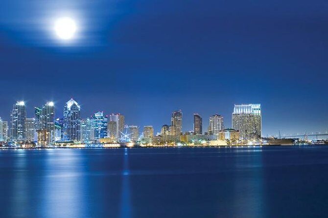 San Diego Dinner Cruise: Gourmet Meal & Starlit Skyline Views - Who Should Consider This Cruise?