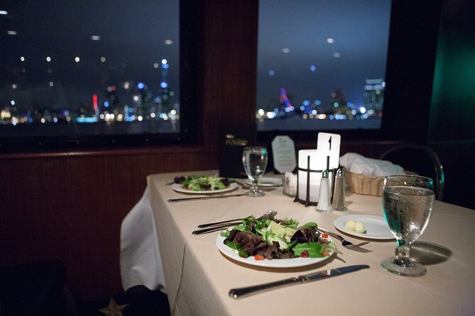 San Diego Harbor Dinner Cruise - An In-Depth Look at the San Diego Harbor Dinner Cruise