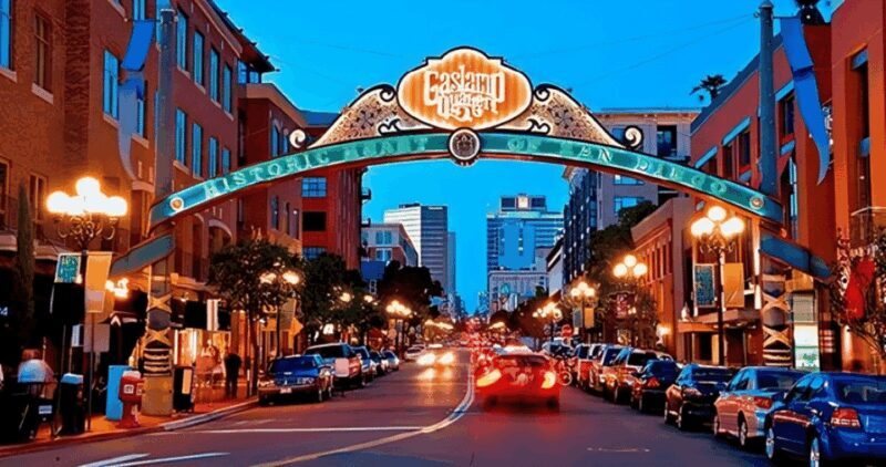 San Diego : Must-See Attractions Walking Tour With A Guide - Deep Dive into the Itinerary