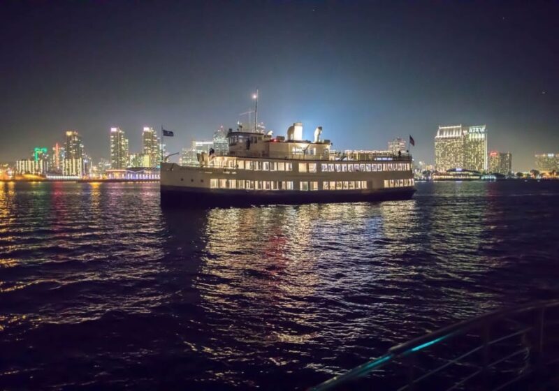 San Diego: New Year's Eve Early Buffet Dinner Cruise - What to Expect from the San Diego New Year’s Eve Cruise