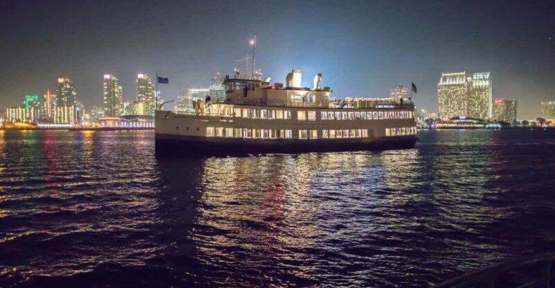 San Diego: New Year's Eve Early Buffet Dinner Cruise - Value and Pricing