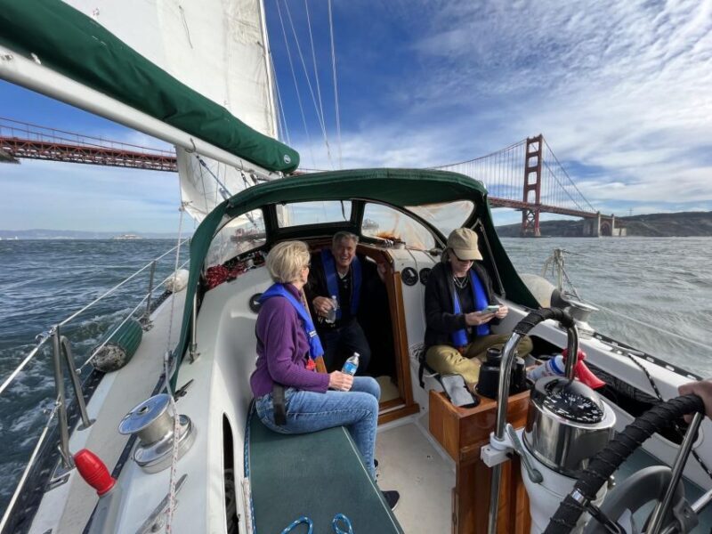 SAN FRANCISCO: (2hr) PRIVATE Sailing Experience 6 Guests - Key Points