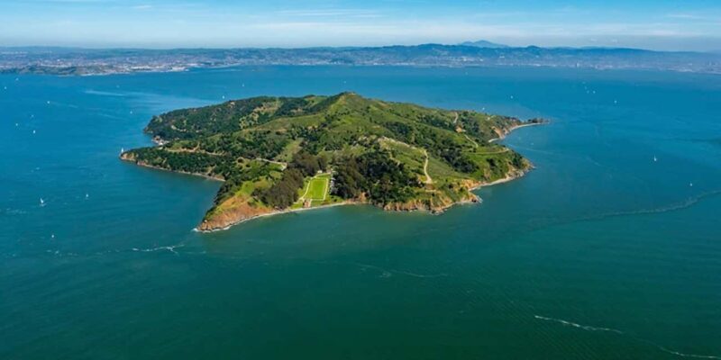 San Francisco: Alcatraz & Angel Island Ticket, Ferry & Tour - The Ferry Ride: Views and Comfort