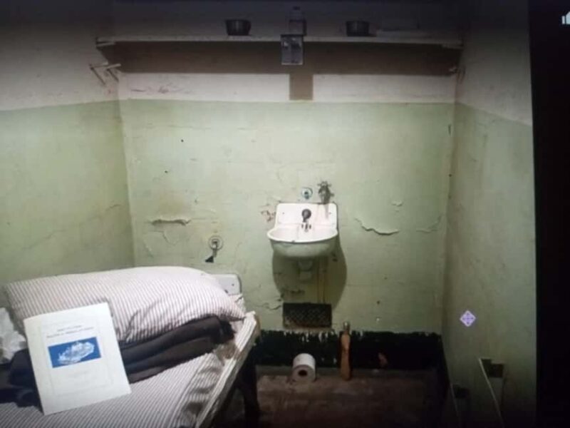 San Francisco: Alcatraz Island Tour with Bike Rental - Discovering Alcatraz: History with Ease