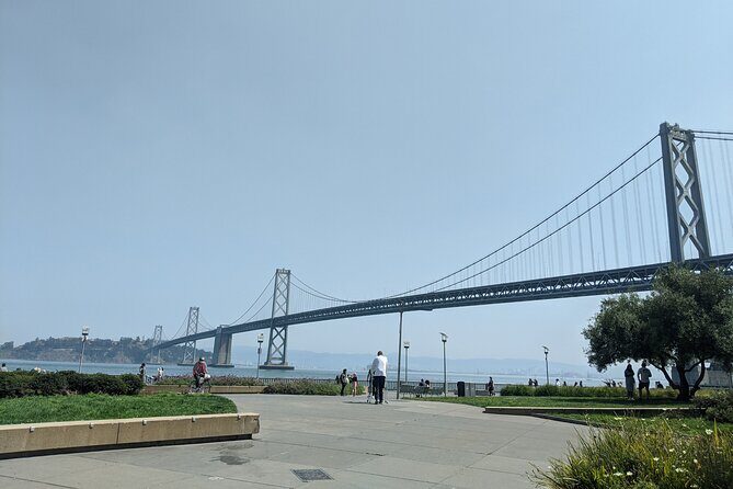 San Francisco Embarcadero Scavenger Hunt Walking Tour and Game - Key Points