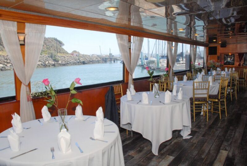 San Francisco: Empress Yacht New Year's Eve Party Cruise - An in-depth look at what this cruise offers