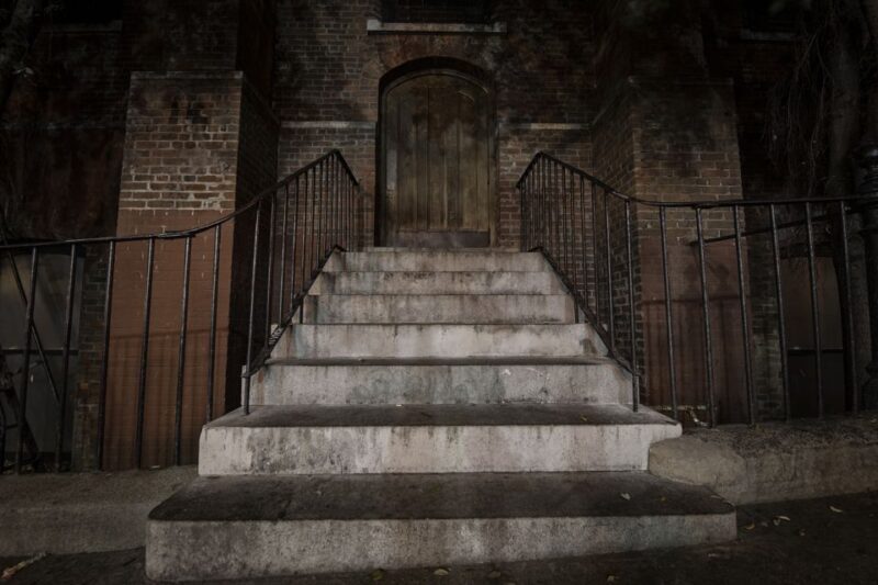 San Francisco: Ghosts, Boos and Booze Haunted Pub Crawl - The Sum Up