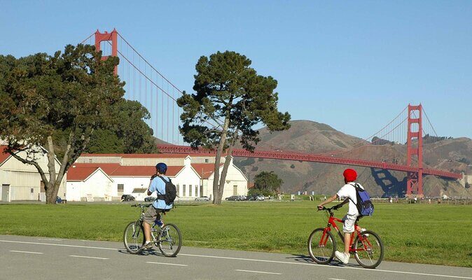 San Francisco Presidio Scavenger Hunt Walking Tour and Game - Exploring the San Francisco Presidio with a Walking Tour and Scavenger Hunt