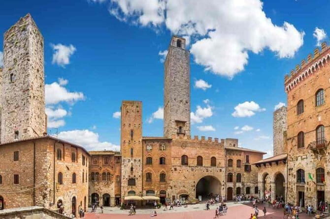 San Gimignano and Volterra private tour: etruscans, romans and middle age jewels - Key Points