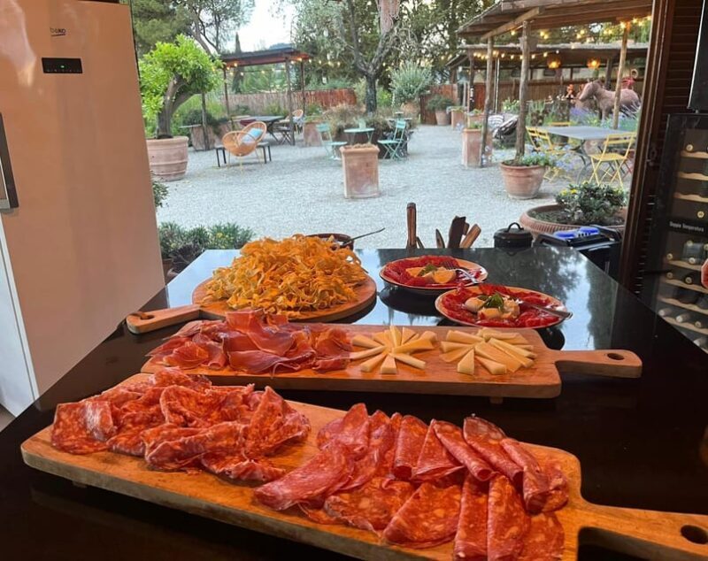 San Gimignano: Home Restaurant Luxury Dinner with Wine - Key Points