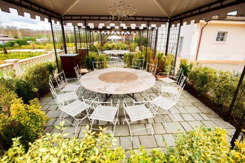 San Gimignano Lunch in terrace with vineyards view - Practical Considerations