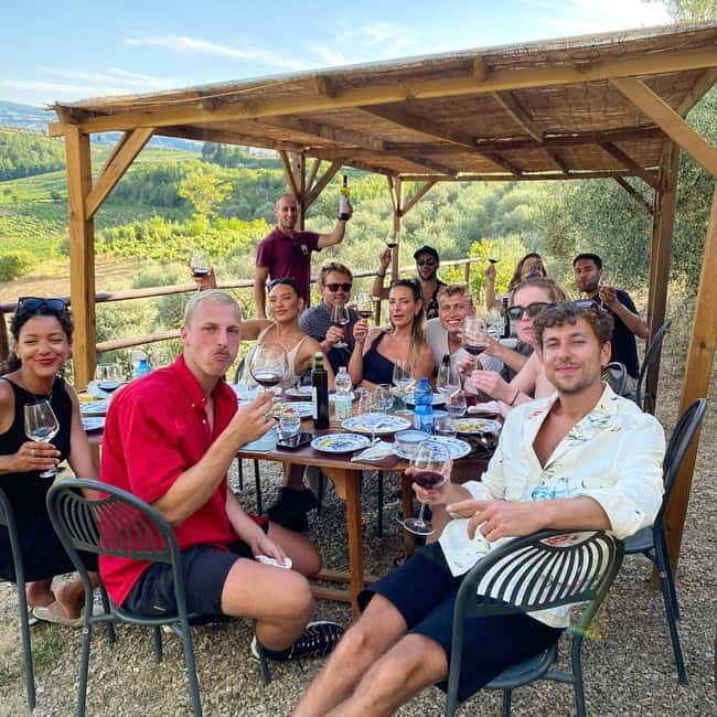 San Gimignano: Nature, Organic Wine and Lightheartedness - An In-Depth Look at the Experience in San Gimignano