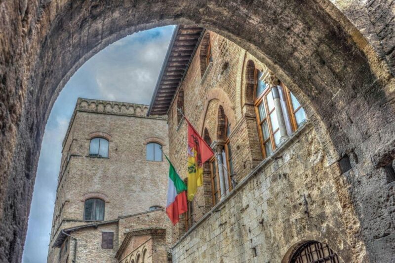 San Gimignano Private Walking Tour - The Noble Towers and Architectural Highlights