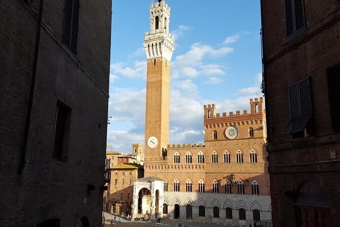 San Gimignano, Siena, Monteriggioni: Fully Escorted Tour, Lunch & Wine Tasting - Discovering Tuscany Through the Eyes of a Tour